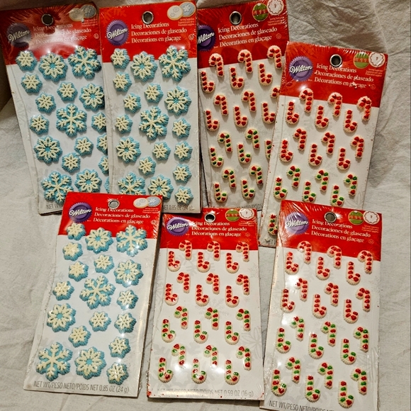 Wilton | Holiday | Wilton Christmas Winter Decorations | Poshmark